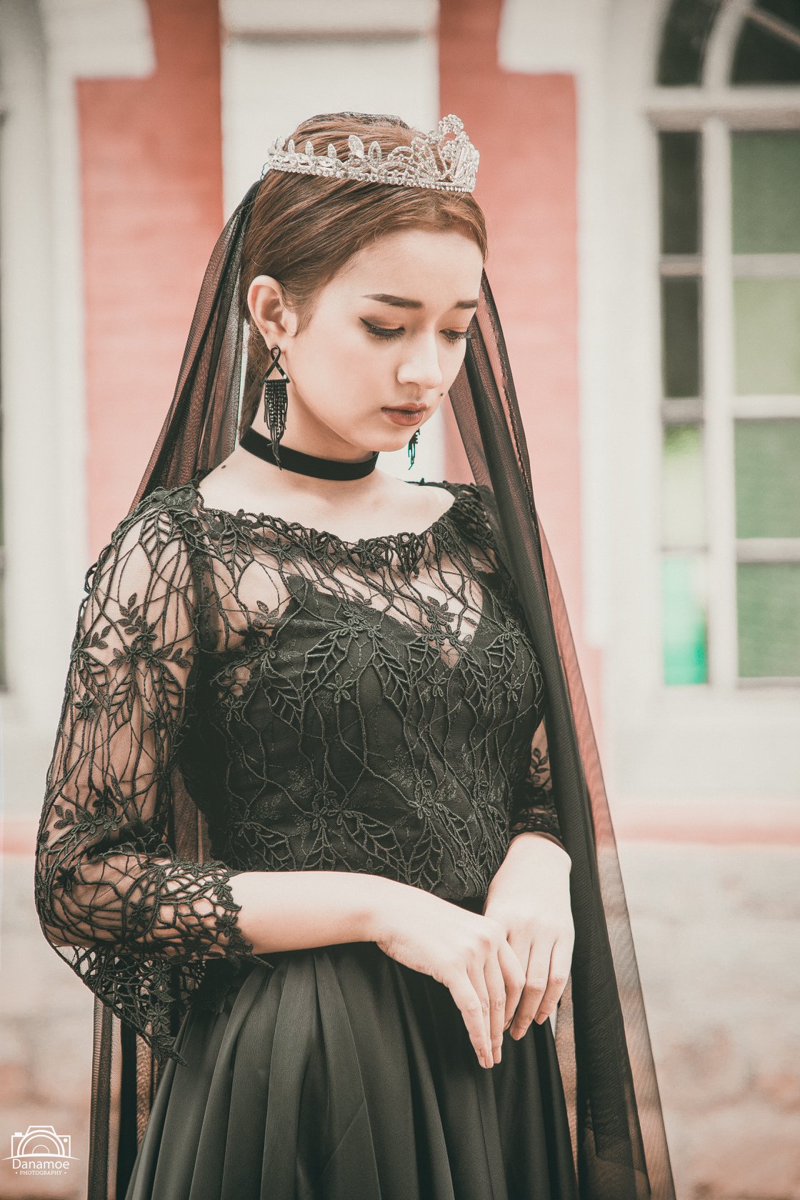 Black Swan Queen Series 1 - Ariel Thi